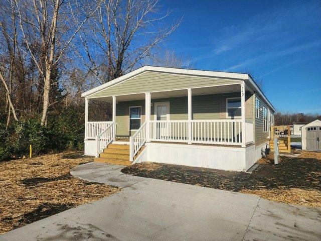 249 Lakeview Dr Unit 629, Michigan City, IN 46360