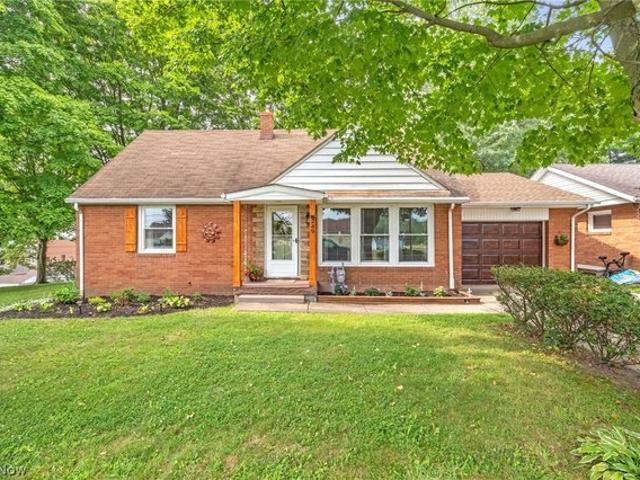 249 Liberty St E, East Canton, OH 44730