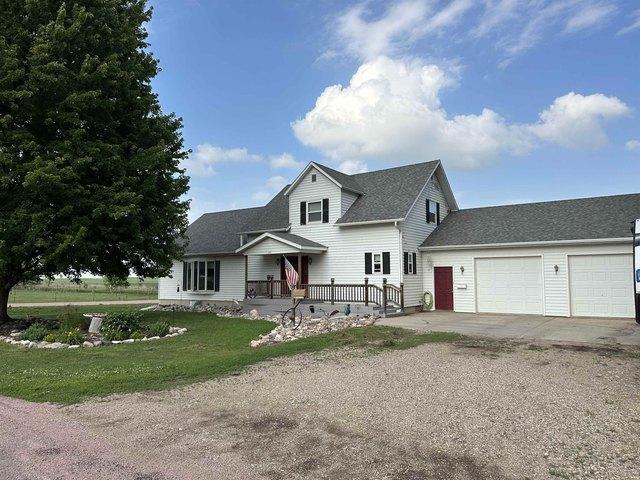 249 N Bon Homme Ave, Tabor, SD 57063