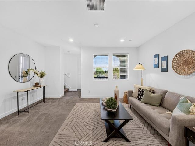 249 N Magnolia 3