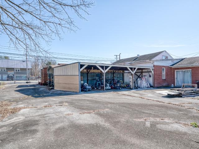 249 N Spring St
