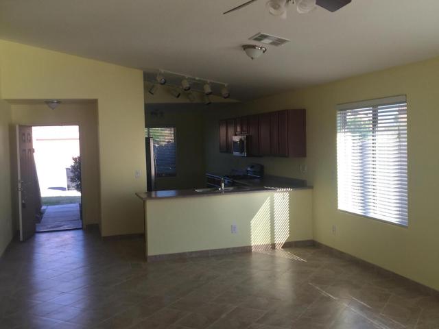 249 S 14th Circle