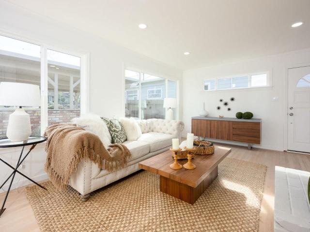 249 Sevilla Ave, El Granada, US, CA