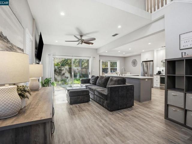 249 Stranahan Cir