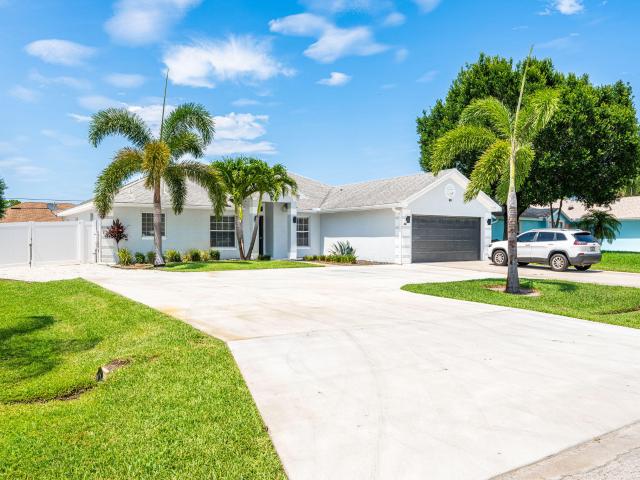 249 SW Aubudon Ave, Port St. Lucie, FL 34984 | MLS #B26008 | Compass