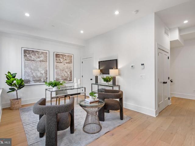 249 Philip Way