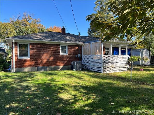 249 Randolph Ave, Clarksville, IN 47129 | MLS #2025012 | Compass