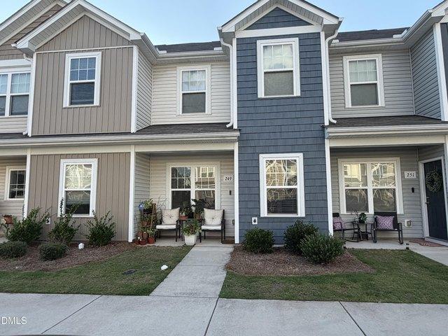 249 Yorktown Ln, Sanford, NC 27330