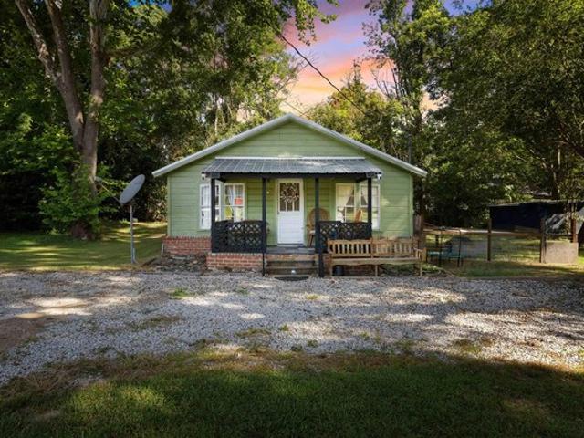 24 5th Ave S, Clanton, AL 35045