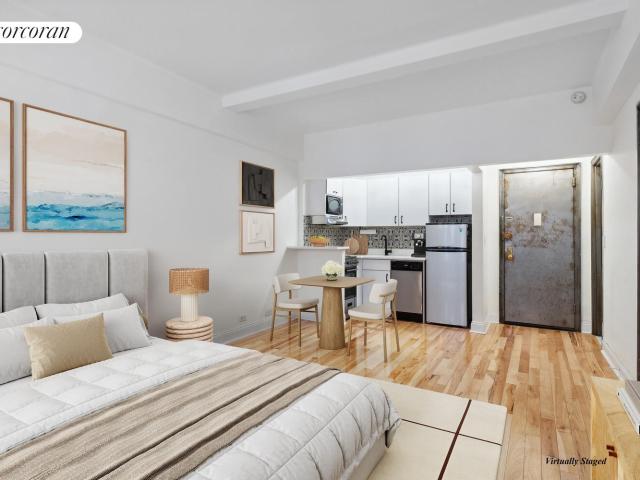 24 5th Avenue, Unit 921 | Compass