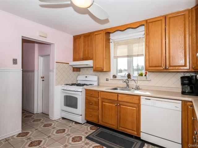 24 5th Avenue