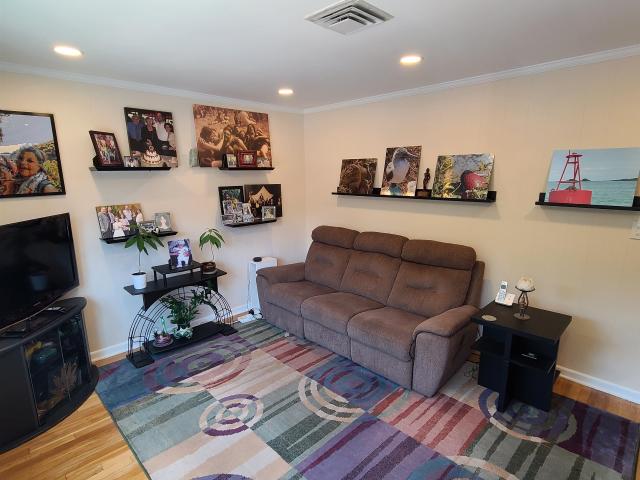 24 63Rd St