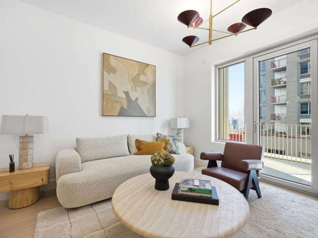 24 01 Queens Plaza North, Queens, NY