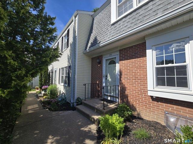 24 Tapping Reeve Vlg Unit 24, Litchfield, CT 06759