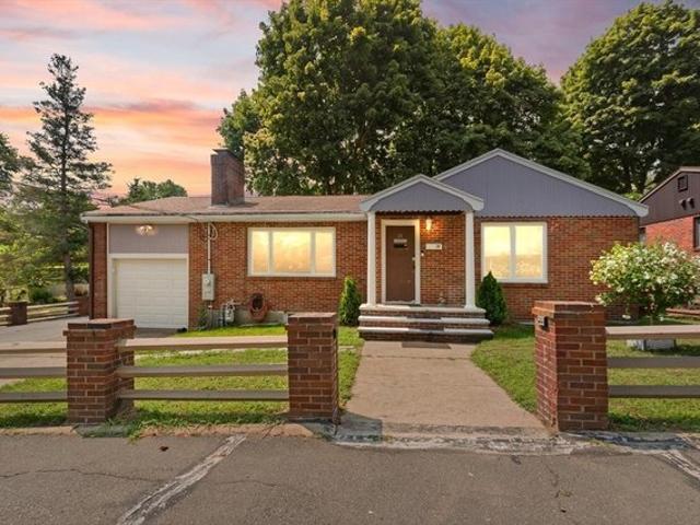 24 Taylor Rd, Lynn, MA 01904