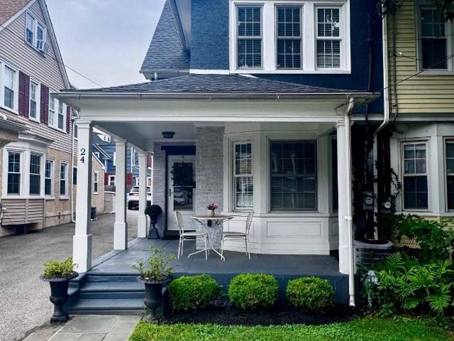24 Thomas, Bryn Mawr, PA