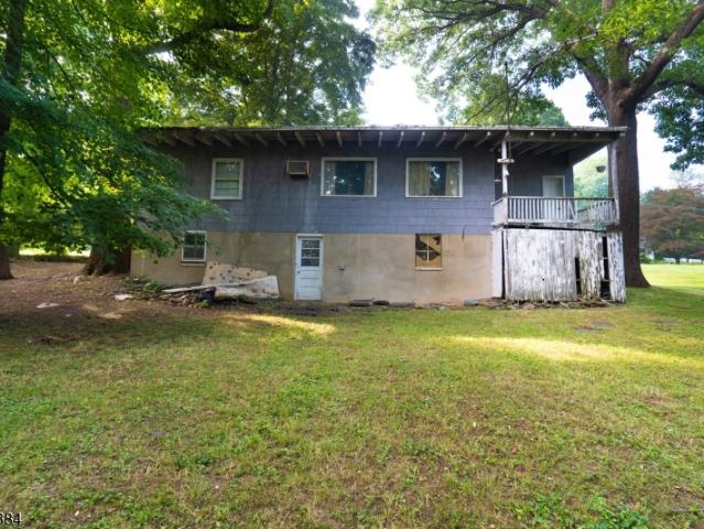 24 Underrock Rd
