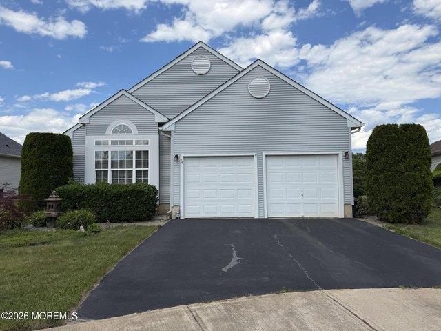24 Valencia Dr, Manchester, NJ 08759