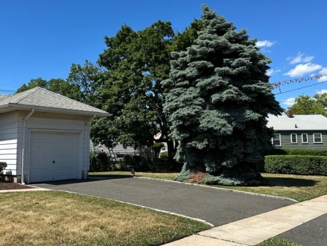 24 Valley View Rd