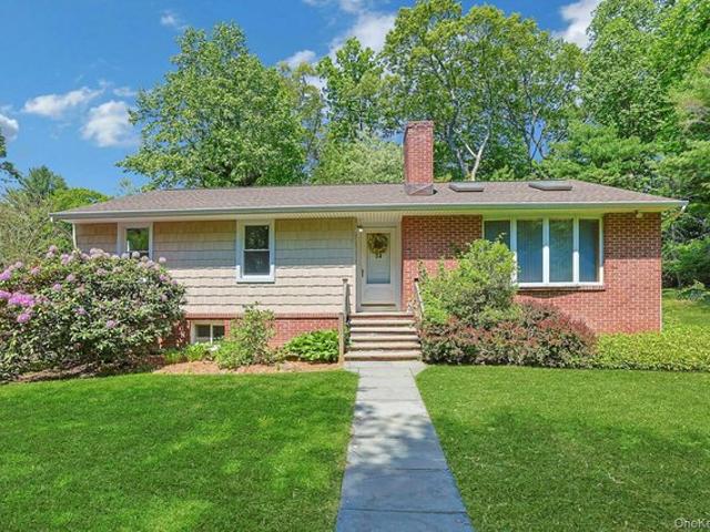 24 Virginia Ln, Thornwood, NY 10594