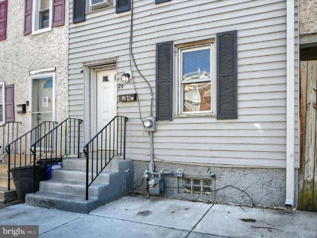 24 W Front Street