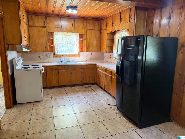 24 W Glade Road