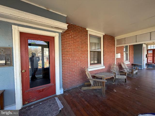 24 W Greenwood Ave, Fl 3, Lansdowne, PA 19050 | Compass