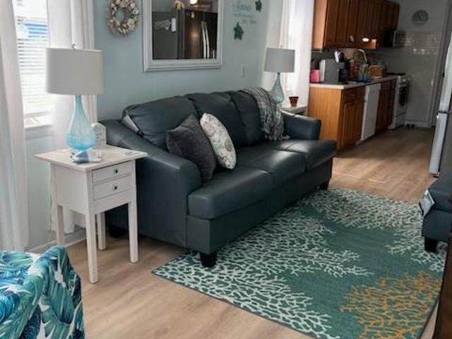 24 W Greenwood Avenue