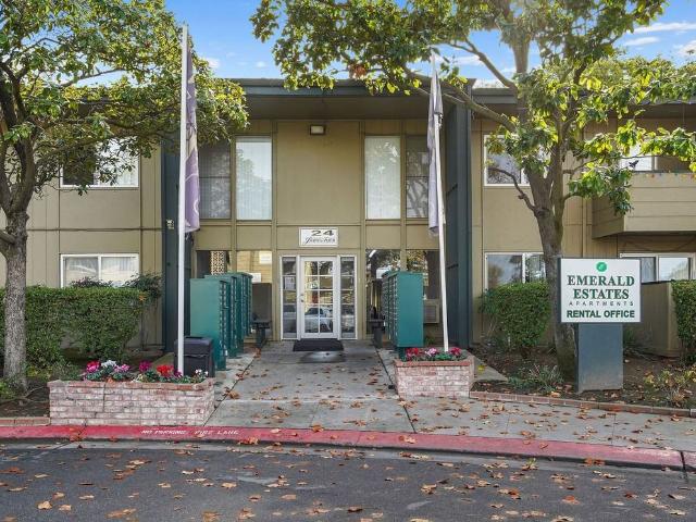 24 W. Jamestown Street 2 Bedroom Apartment for Rent at 24 West Jamestown Street, Stockton, CA 95207 Pacific