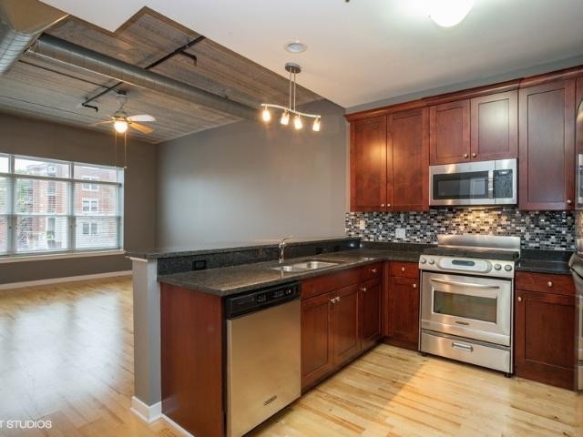 24 W Station Street # 206W