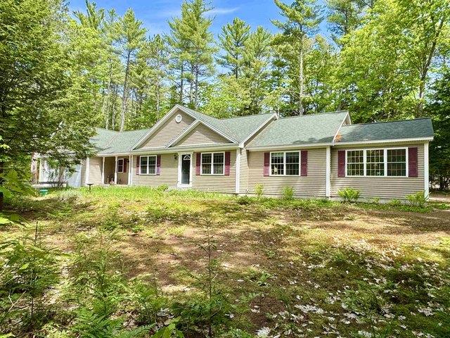 24 W Side Woods Rd, Bartlett, NH 03812