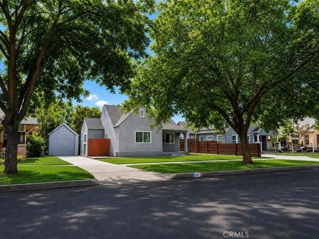 24 W 26th St, Merced, CA 95340