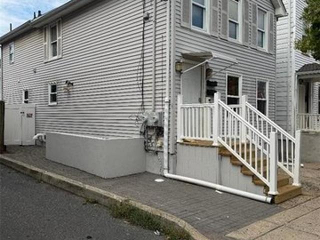 24 Welton St, New Brunswick, NJ 08901