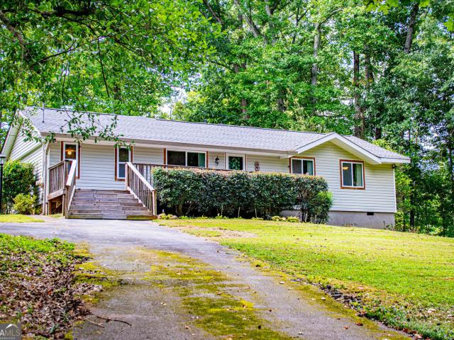 24 White Oak Drive