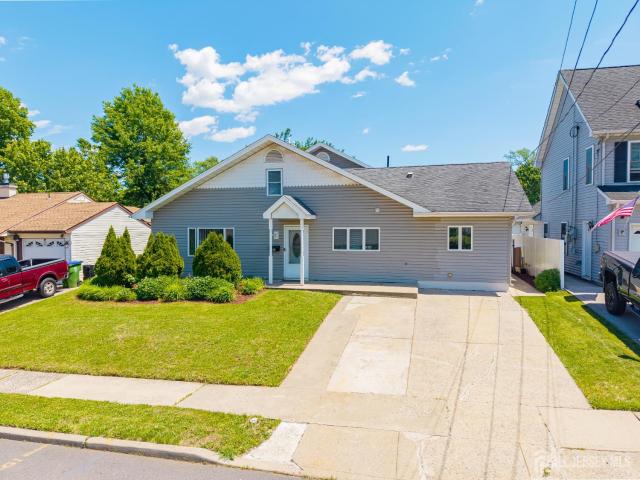 24 Winthrop Road