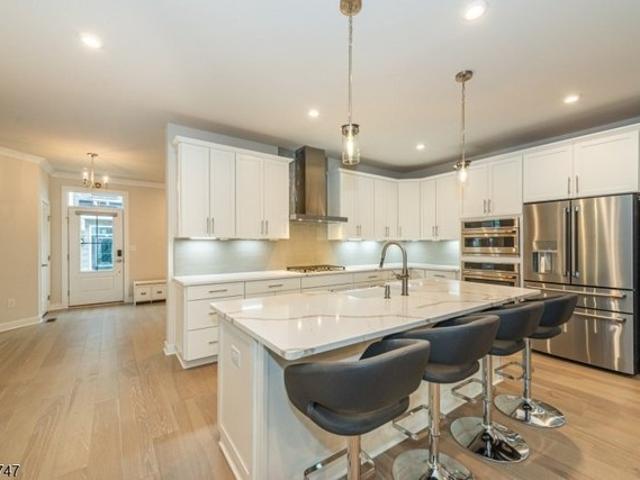 24 Willow Ln Unit 24, Parsippany Troy Hills Township, NJ 07054