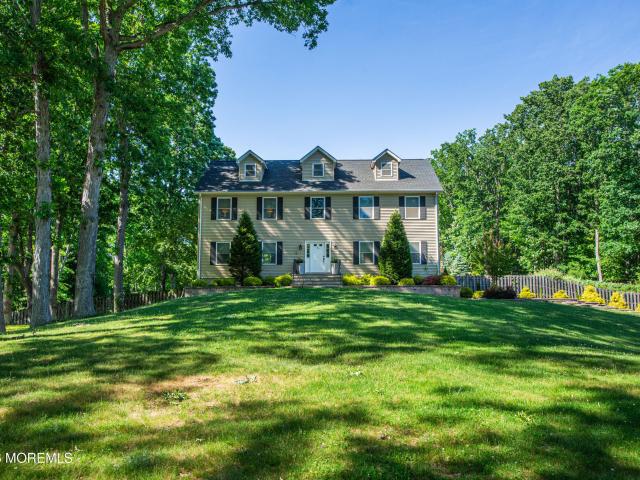 24 Willow Lane