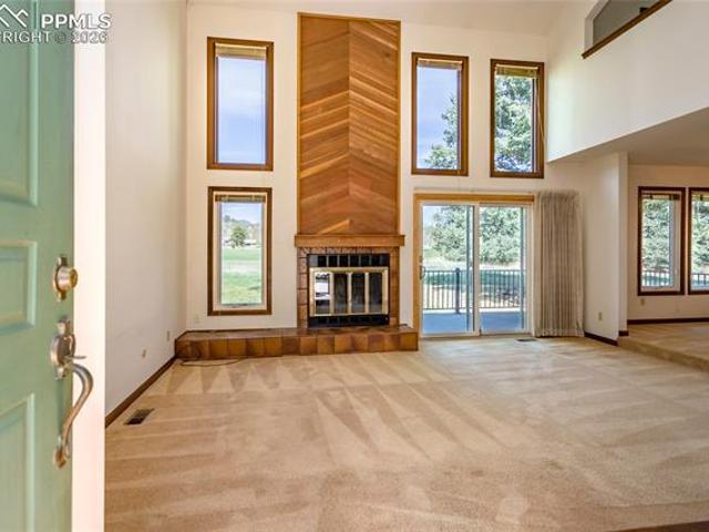 24 Woodbridge Drive