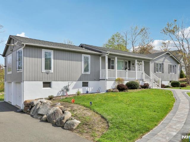 24 Yacht Club Drive