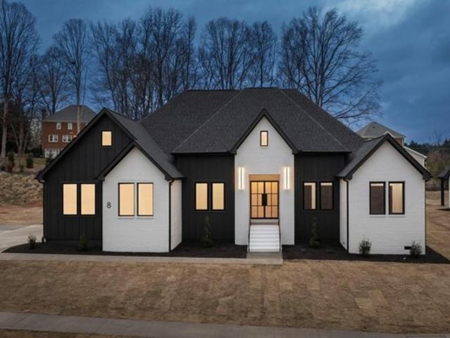 24 Aetna Springs Ct, Taylors, SC 29687
