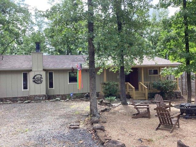 24 Air Rd, Higden, AR 72067