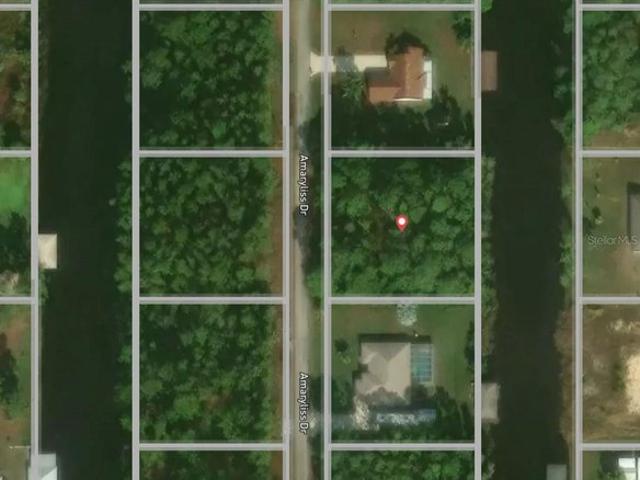 24 Amaryllis Dr, Indian Lake Estates, FL 33855