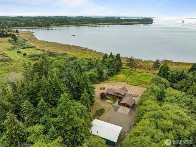 24 Anderson Ln, Hoquiam, WA 98550