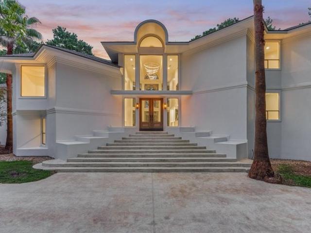 24 Autumn Cres, The Woodlands, TX 77381
