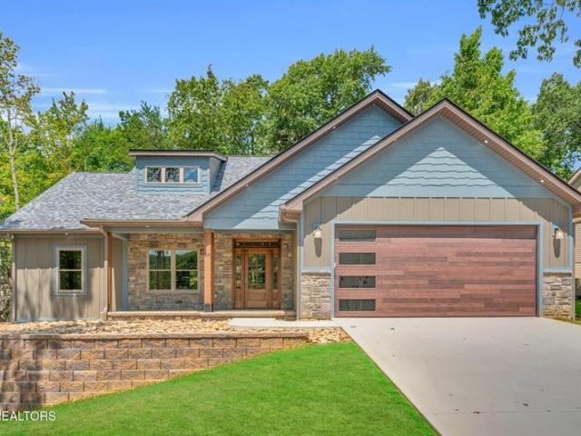 24 Bacham Ln, Crossville, TN 38558