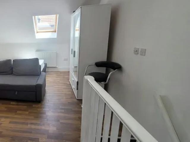 24 Bacon Street, Spitalfields, London, E2 6DU, United Kingdom | Studio apartment for rent #160120653 | Rentberry
