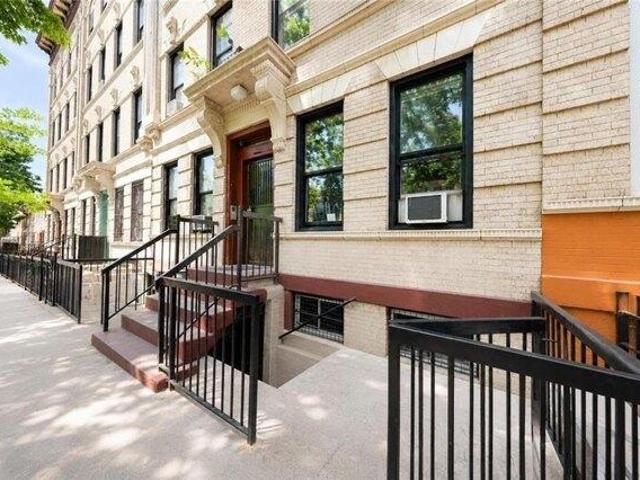 24 bedroom, Brooklyn NY 11220 105205040