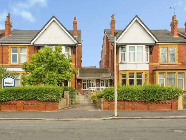 24 bedroom detached house for sale