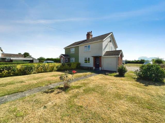 24 Bedroom Detached House