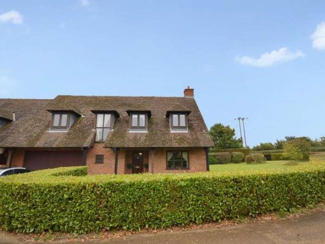 24 Bedroom Detached House